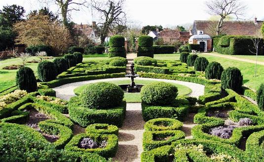 Dutch Garden tour with Antilog Vacations at Surat Western India